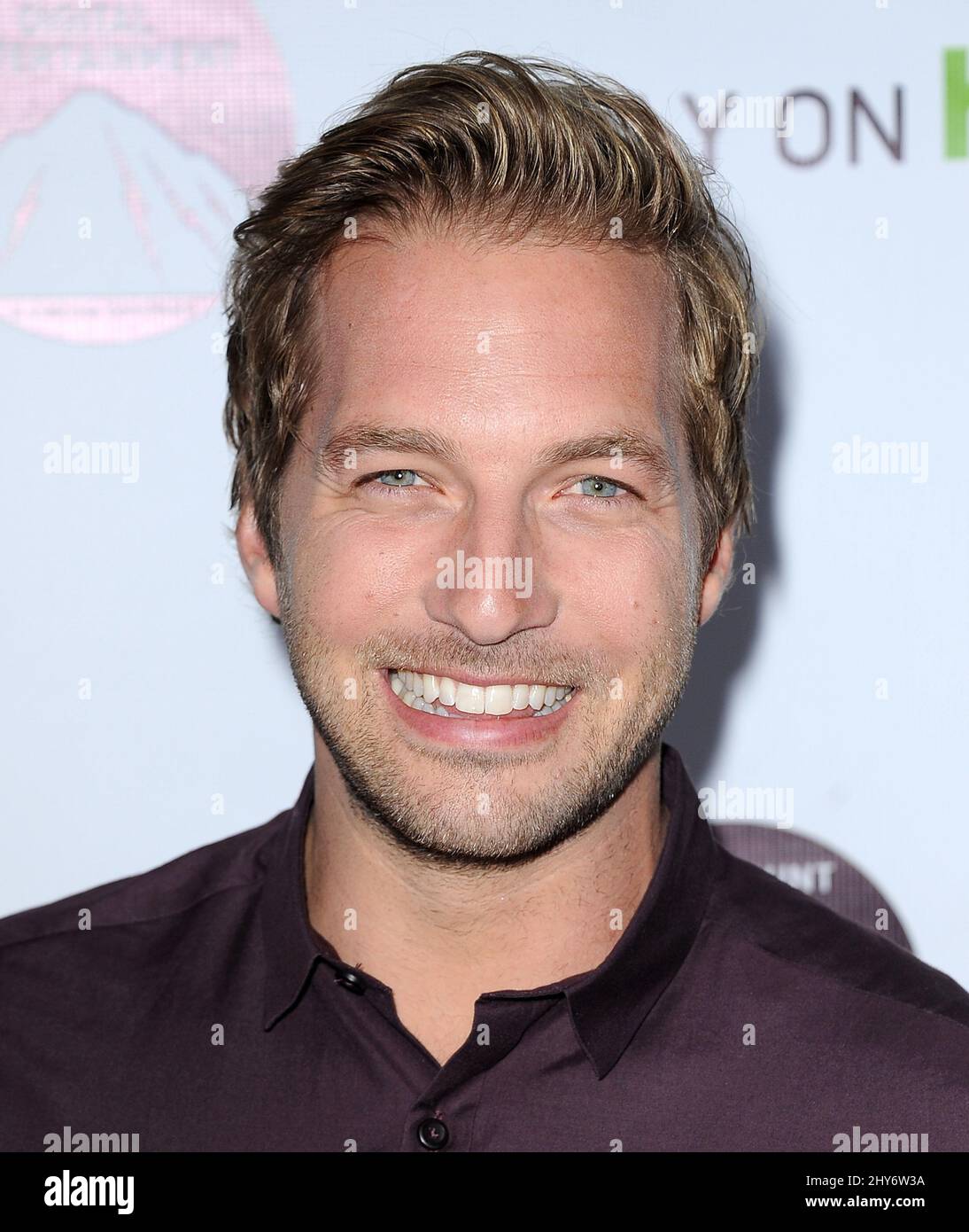 Ryan Hansen arriving at the "Resident Advisors" Los Angeles Premiere ...