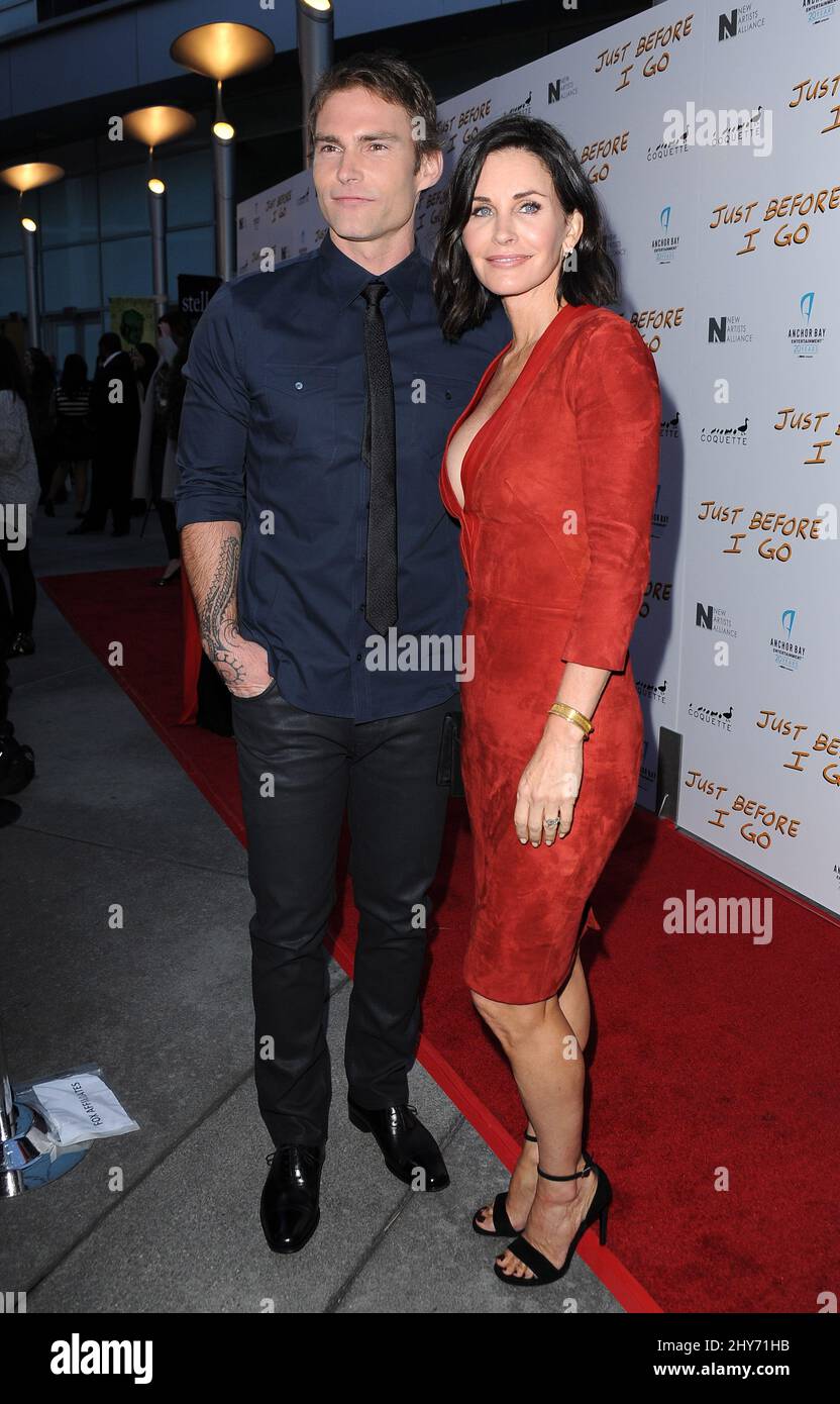 Sean William Scott, Courteney Cox attending "Just Before I Go" Special ...