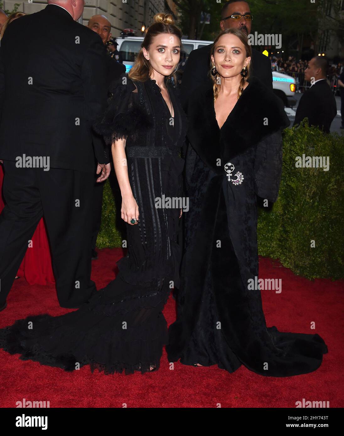 Olsen twins black hi-res stock photography and images - Alamy
