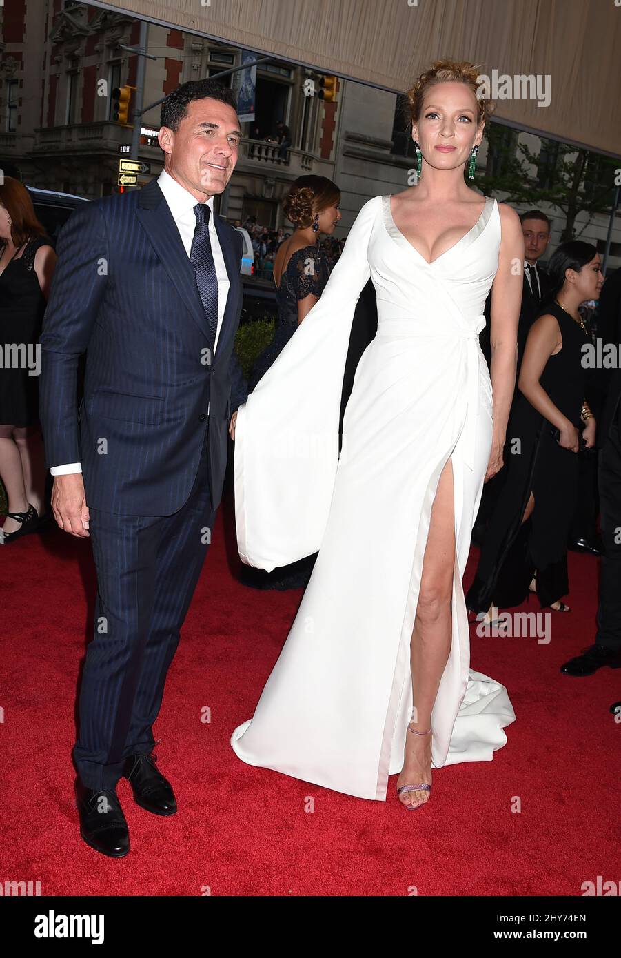 Uma Thurman and Andre Balasz attending The Metropolitan Museum of Art ...