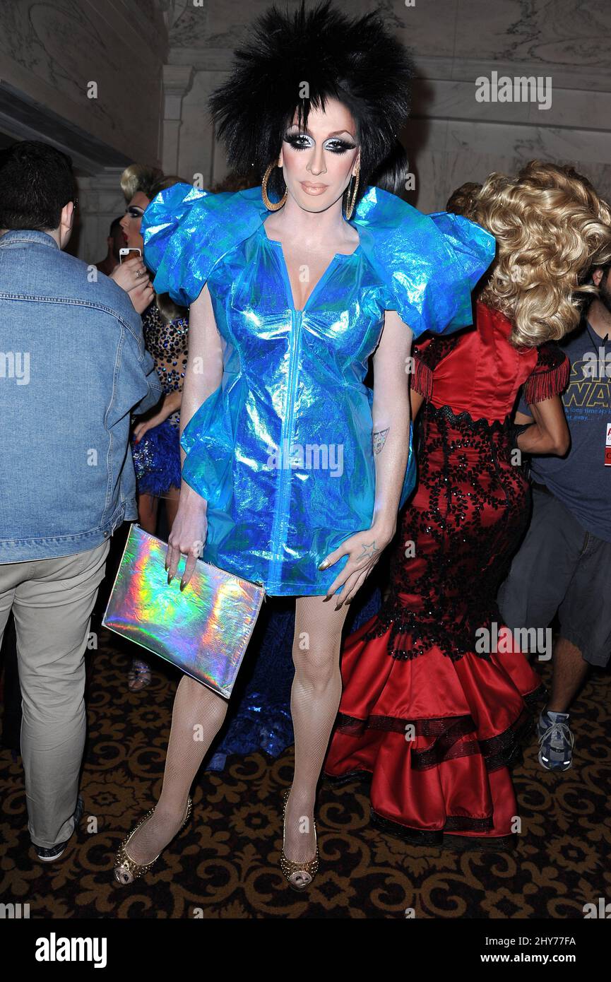 Detox Icunt RuPaul's Drag Race Season 7 Finale held at Orpheum Theatre ...