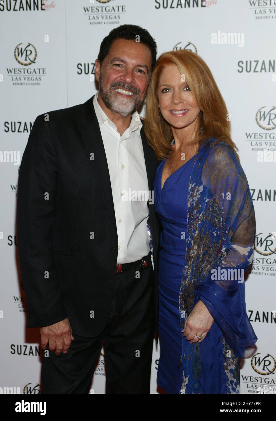 Kelly clinton holmes clint holmes hi-res stock photography and images ...