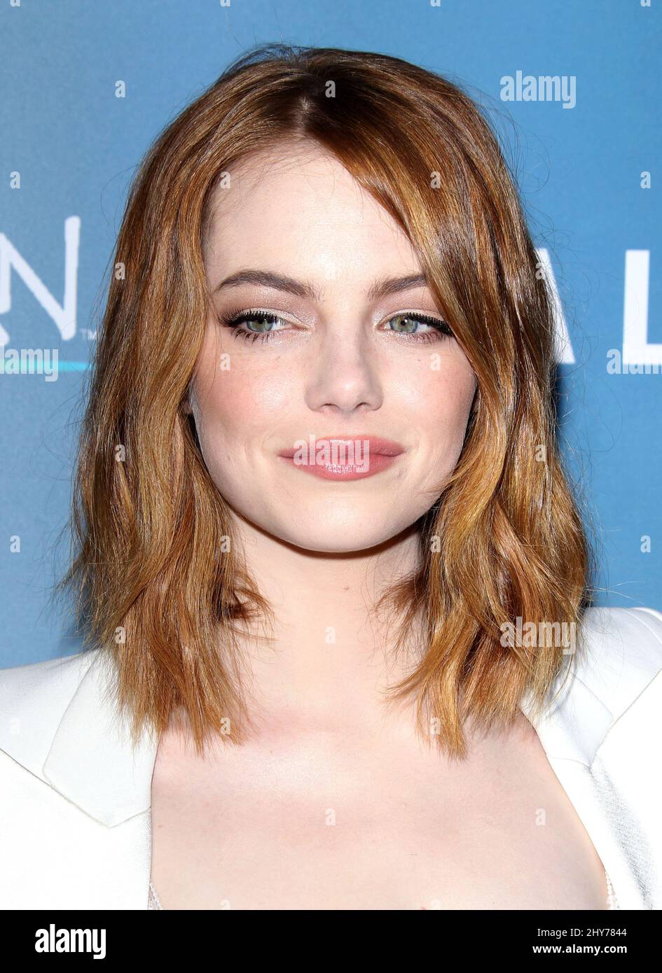 Emma stone in aloha hi-res stock photography and images - Alamy
