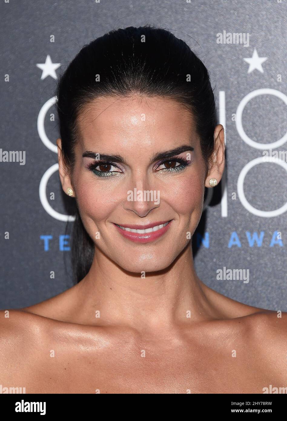 Angie Harmon attends the fifth annual Critic's Choice Television Awards ...