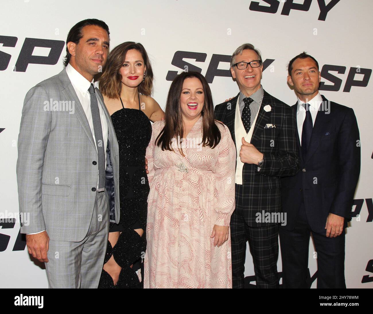 Melissa mccarthy rose byrne spy hi-res stock photography and images - Alamy