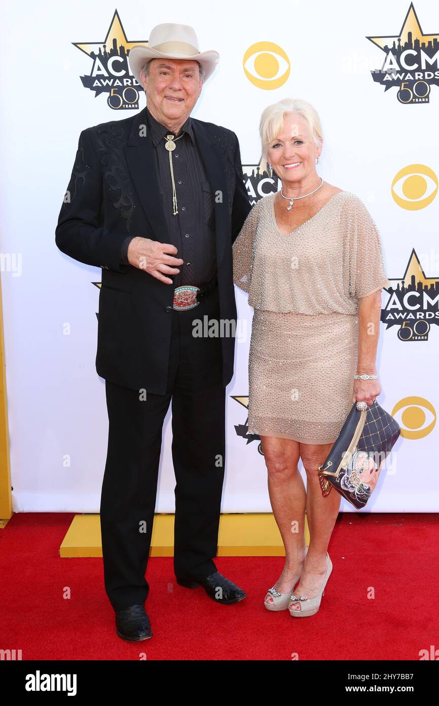 April 19, 2015 Arlington, Tx. Jim Ed Brown and Becky Brown The 50th ...