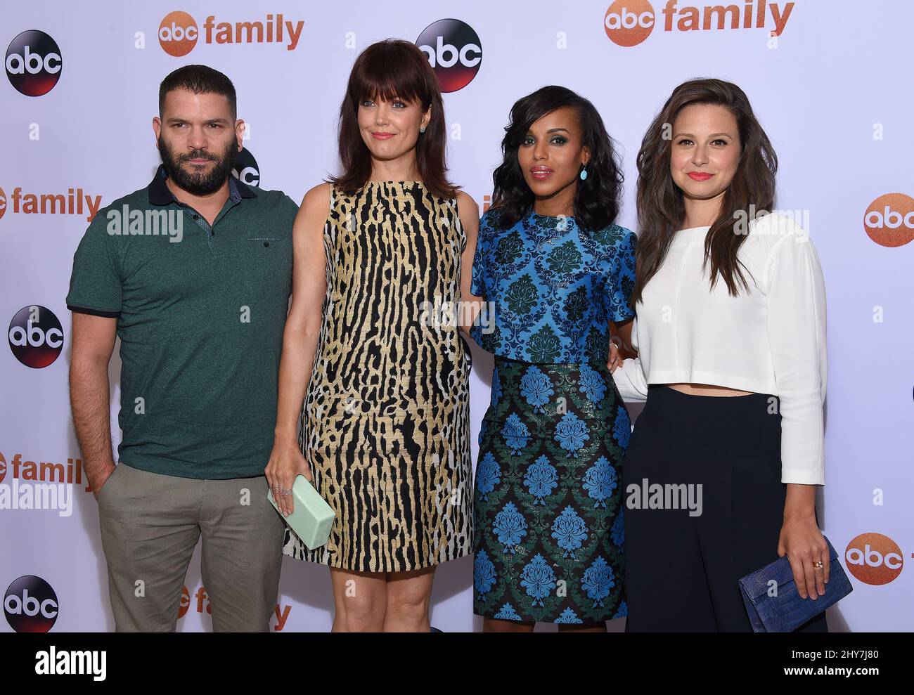 Kerry washington and bellamy young hi-res stock photography and images ...