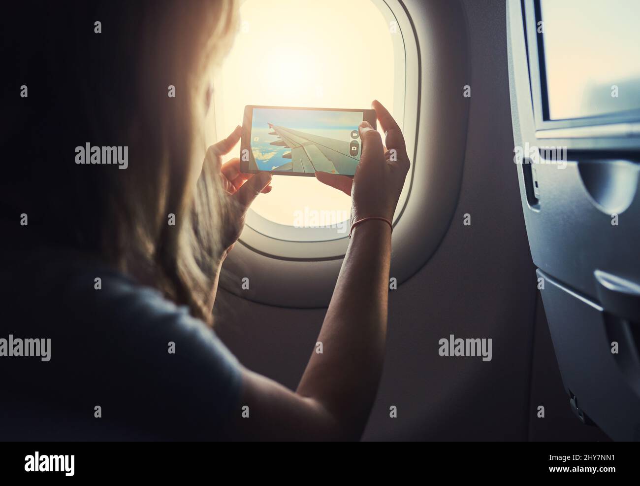 Airports people hi-res stock photography and images - Alamy