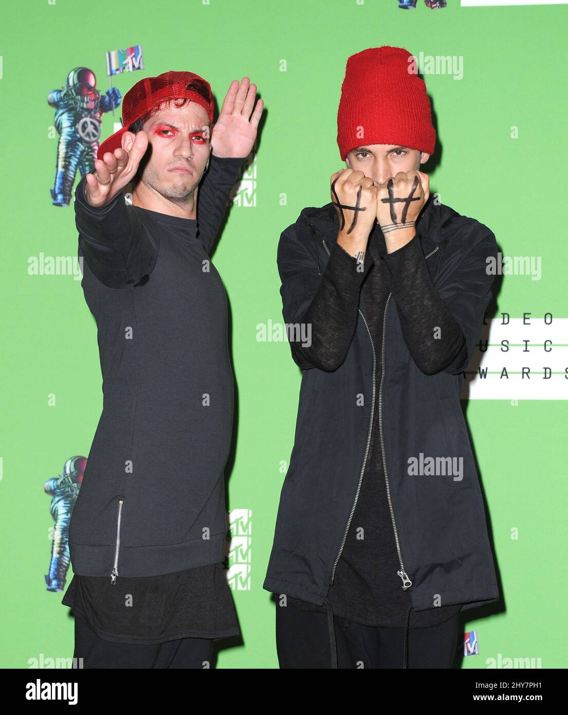 Josh Dun, Tyler Joseph and Twenty One Pilots backstage at the MTV Video ...