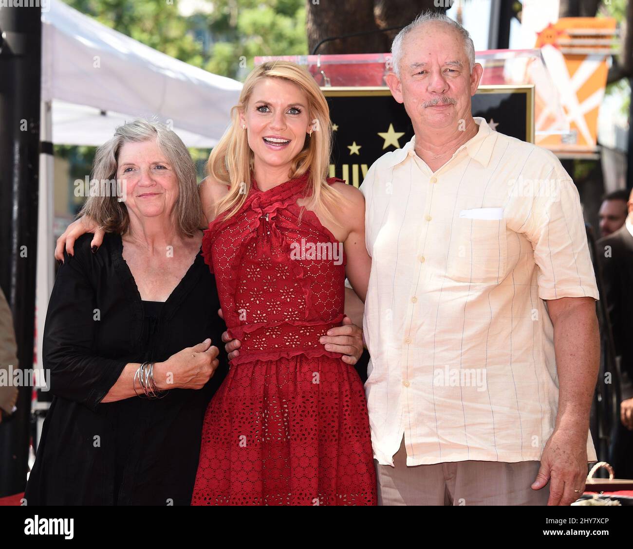 Claire Danes (centre) with Carla Danes and Christopher Danes as she is ...