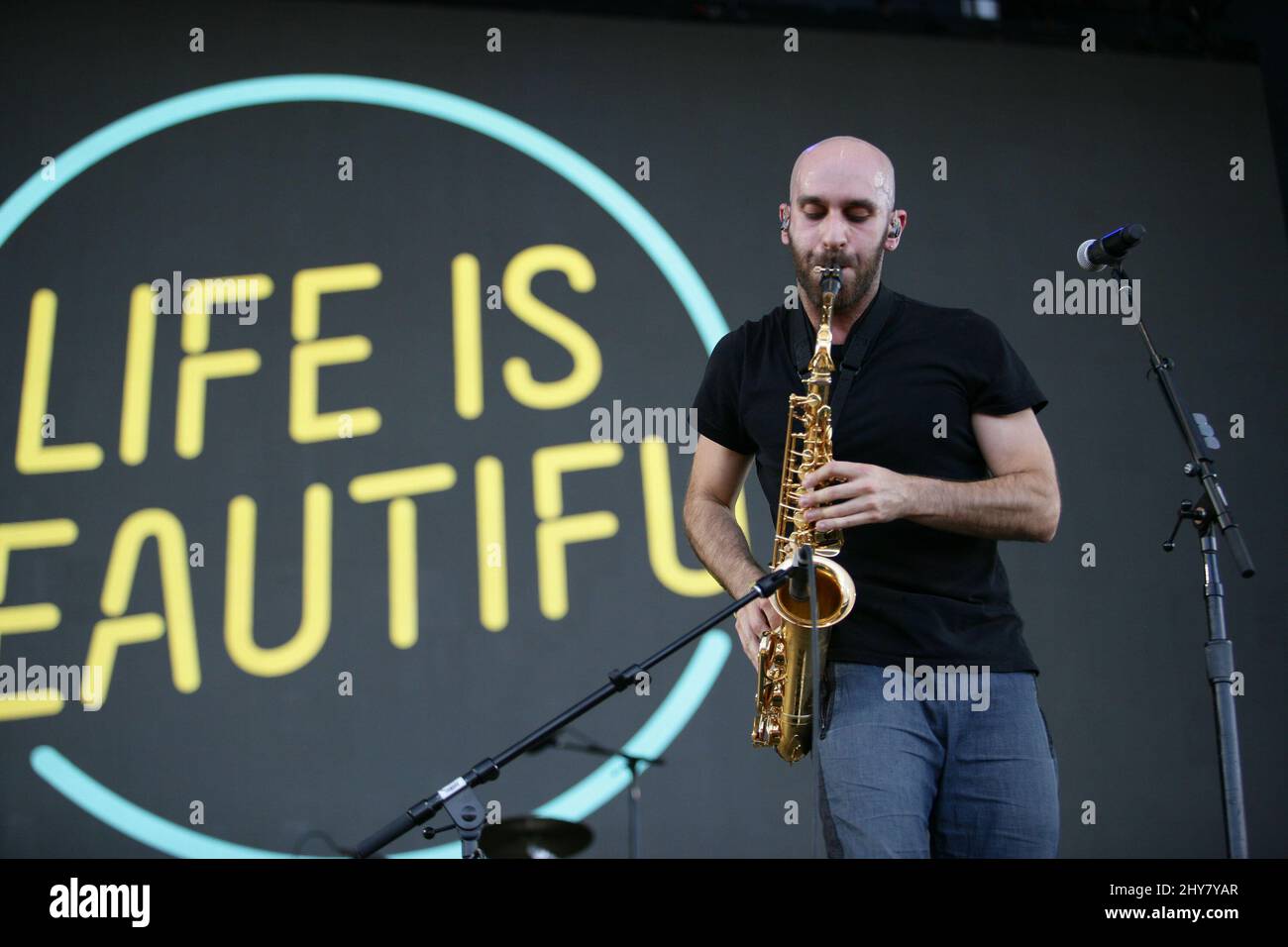 Mid length half sam harris hi-res stock photography and images - Alamy