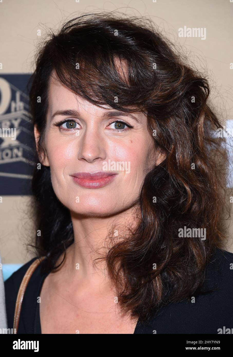 Elizabeth reaser arriving hi-res stock photography and images - Alamy
