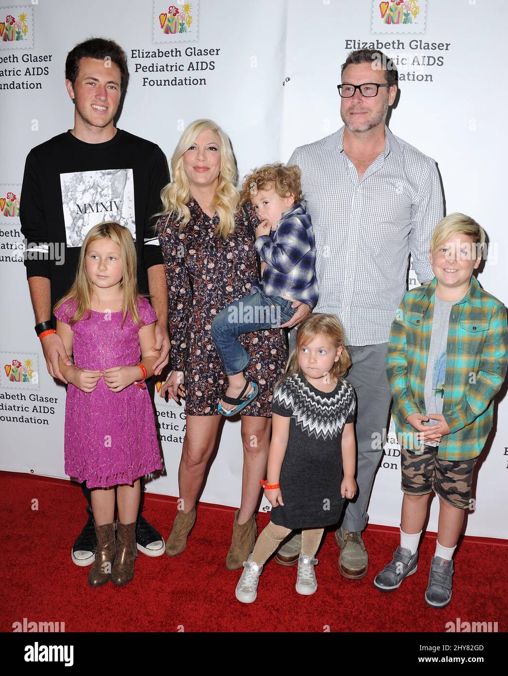 Jack McDermott, Stella McDermott, Tori Spelling, Finn McDermott, Hattie ...