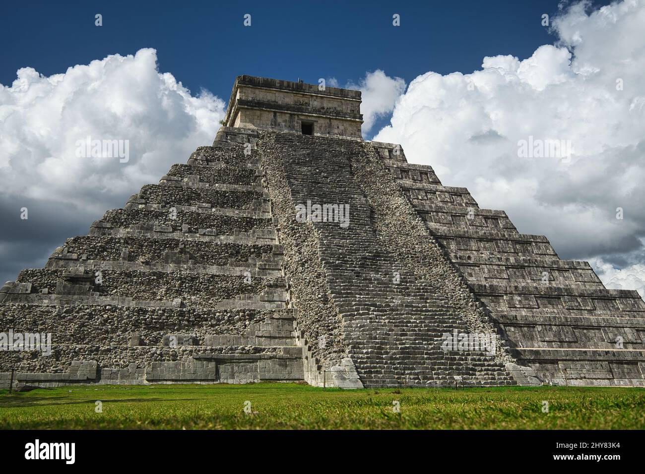 Beautiful shot of El Castillo pyramids in Mexico Stock Photo - Alamy