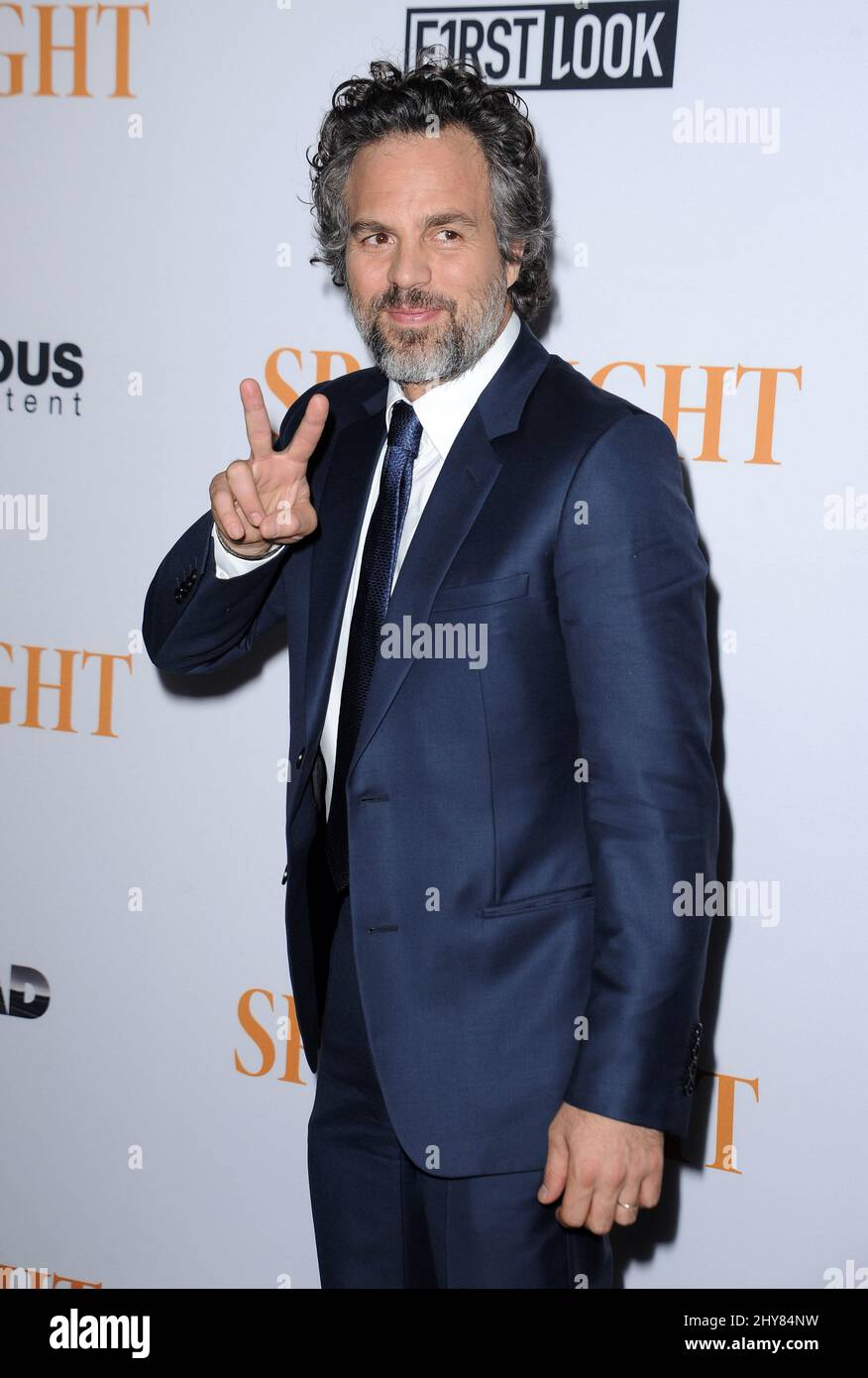 Mark Ruffalo arriving for the Spotlight Spotlight premiere held at DGA ...