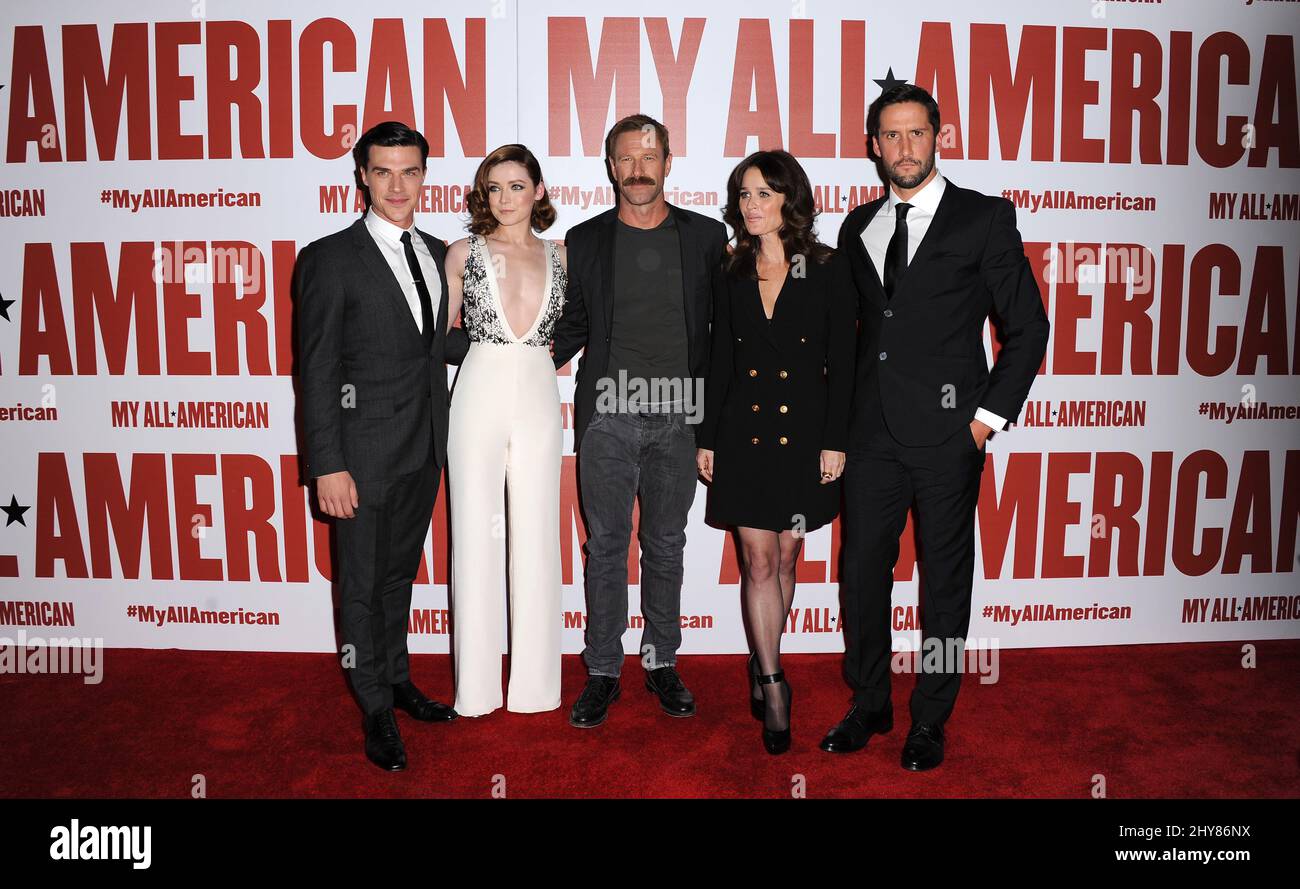 Finn Wittrock, Sarah Bolger, Aaron Eckhart, Robin Tunney, Juston Street ...