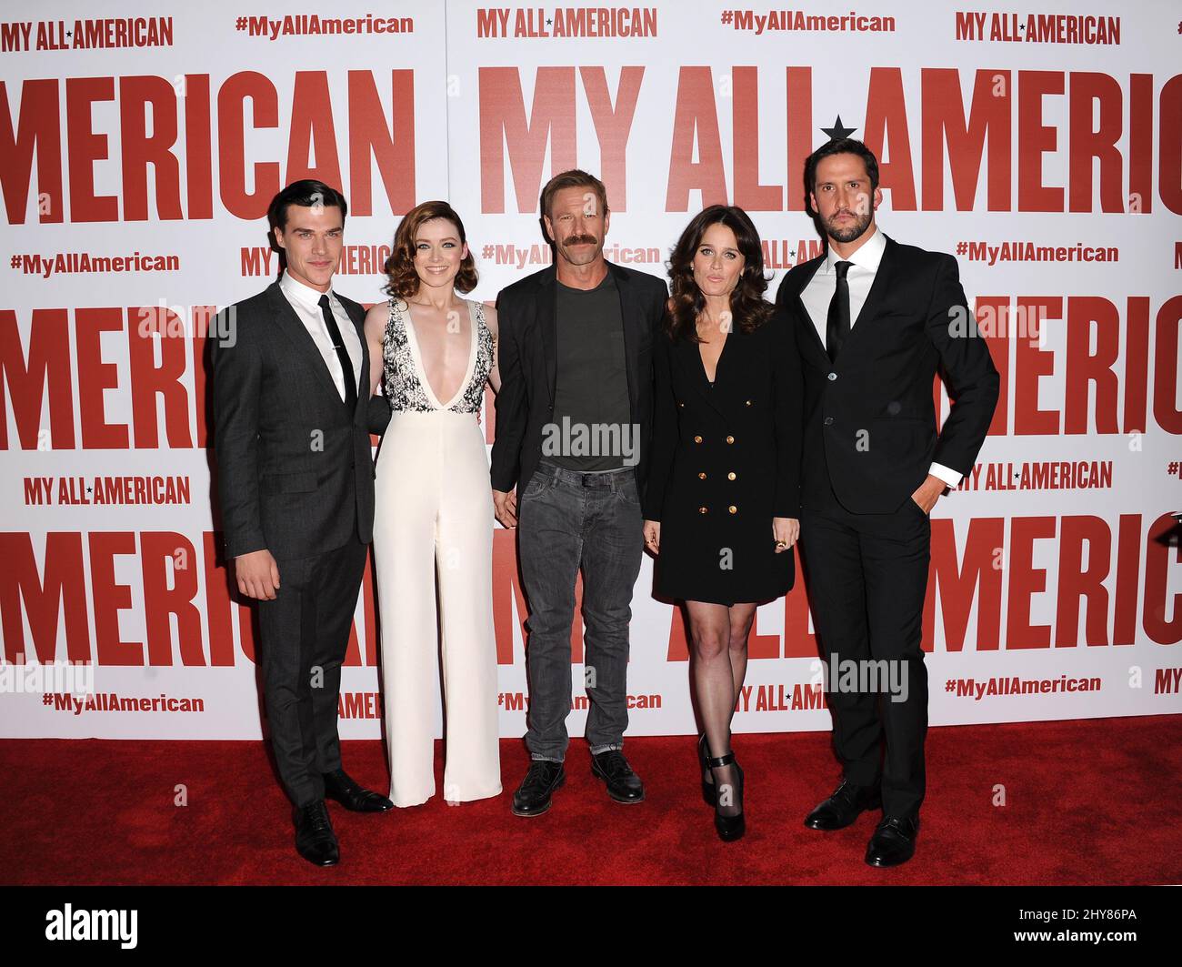 Finn Wittrock, Sarah Bolger, Aaron Eckhart, Robin Tunney, Juston Street ...