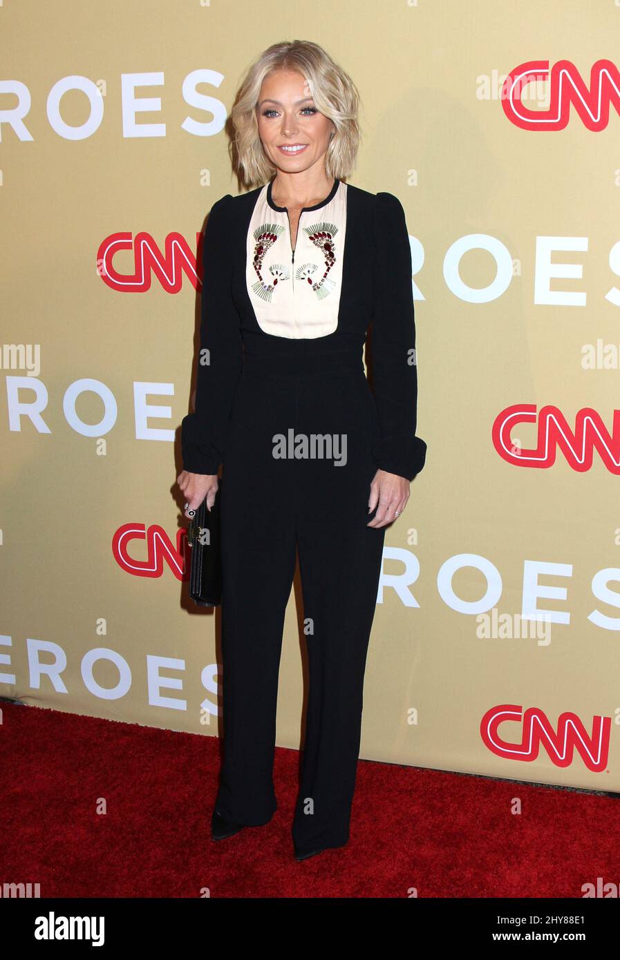 Kelly ripa cnn heroes hi-res stock photography and images - Alamy