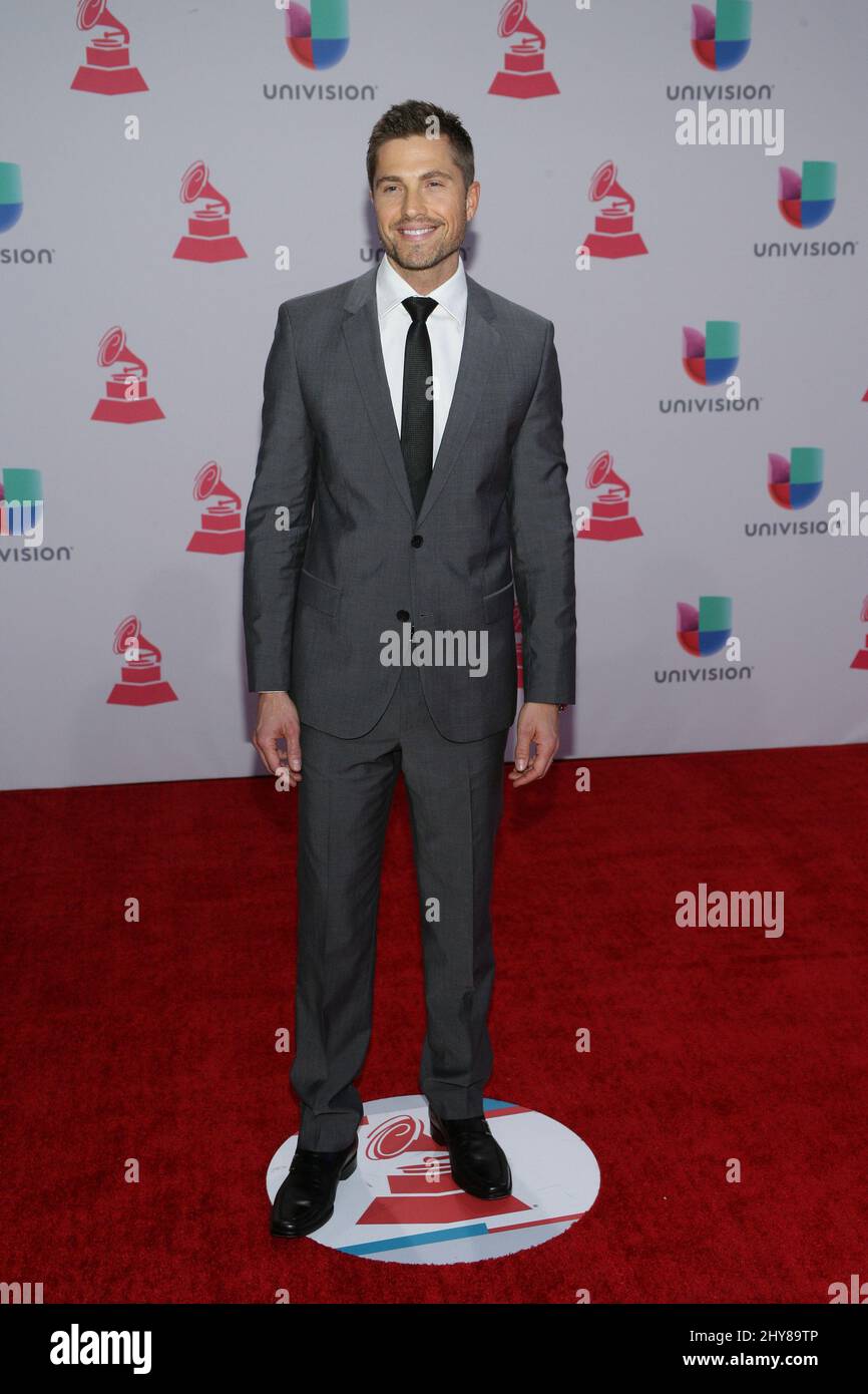 Eric Winter attends the 2015 Latin Grammy Awards on November 19, 2015 ...