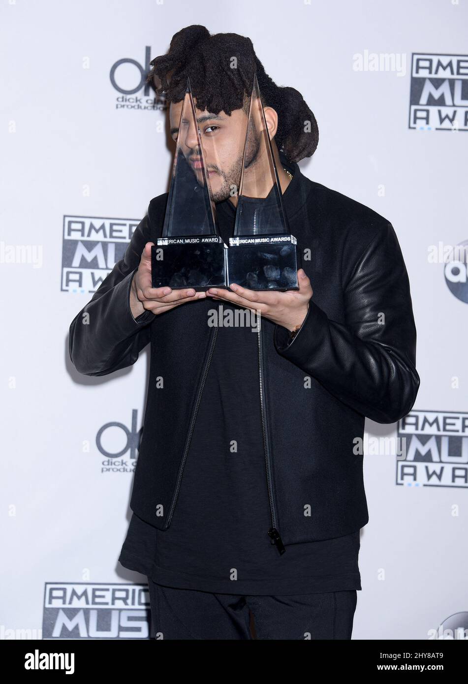 American music award trophy hi-res stock photography and images - Alamy