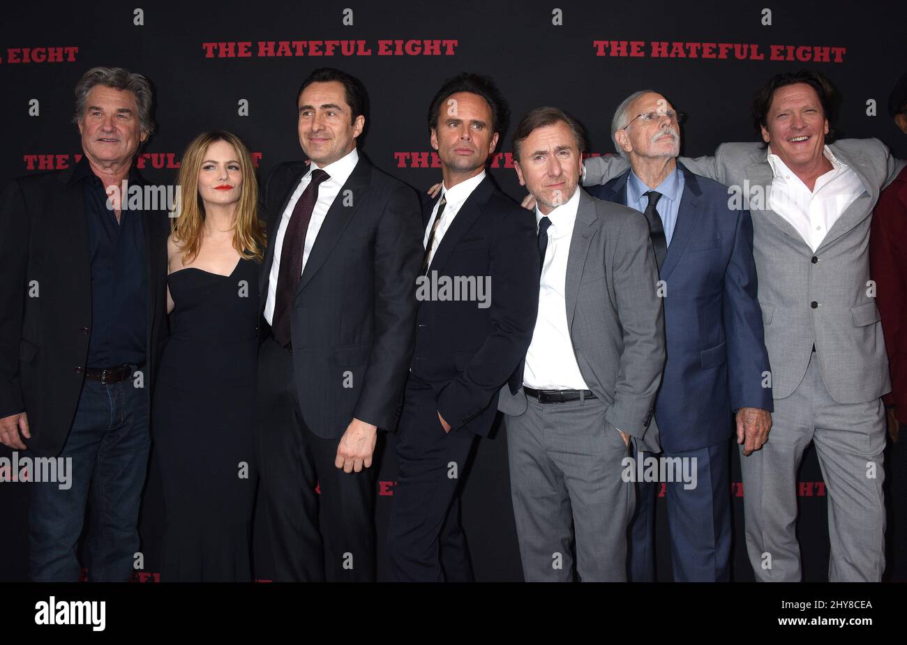 Kurt Russell, Jennifer Jason Leigh, Demian Bichir, Walton Goggins, Tim ...