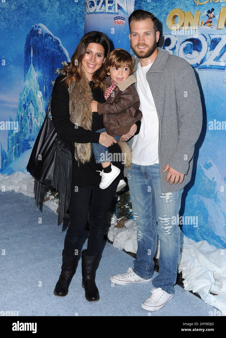 Jamie-Lynn Sigler, Cutter Dykstra, son Beau attending Disney On Ice ...