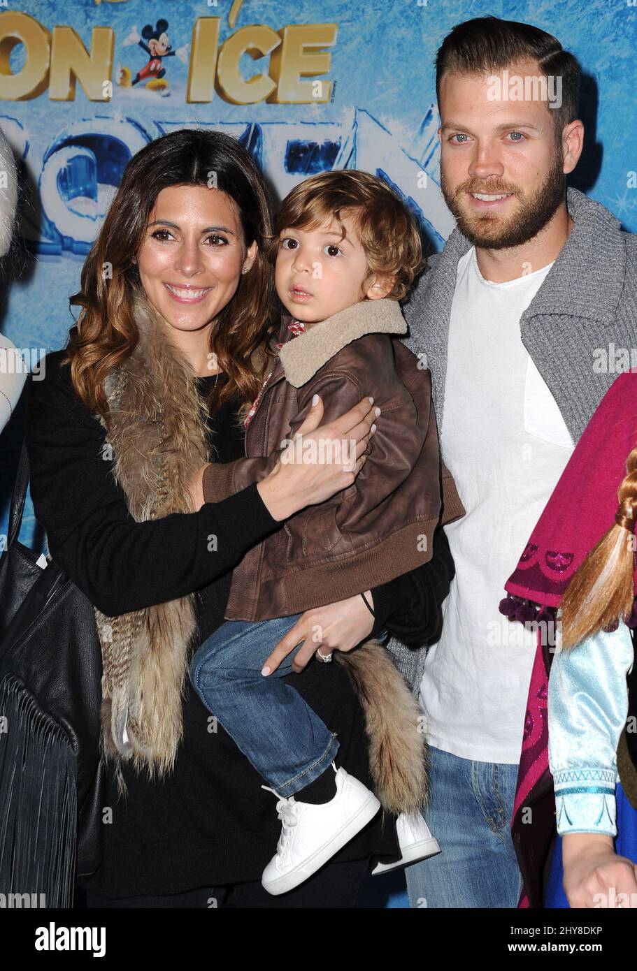 Jamie-Lynn Sigler, Cutter Dykstra, son Beau attending Disney On Ice ...