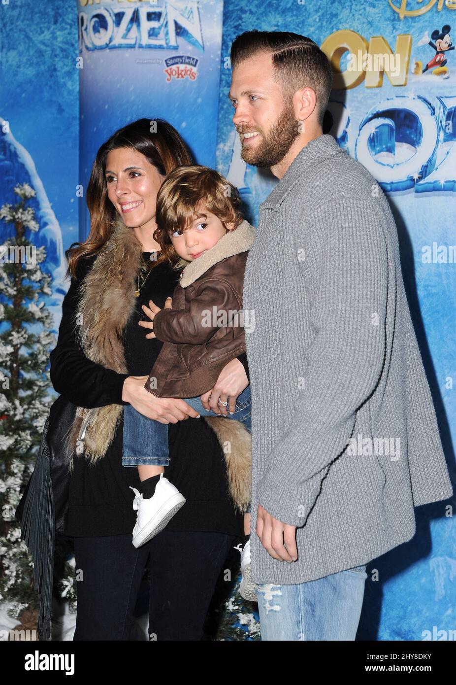 Jamie-Lynn Sigler, Cutter Dykstra, son Beau attending Disney On Ice ...