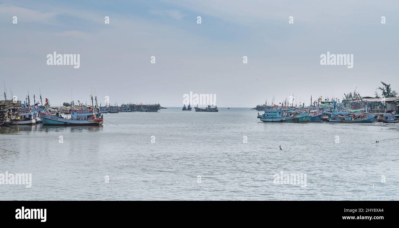 The fresh fish market bridge is the port of the seafood market and a ...