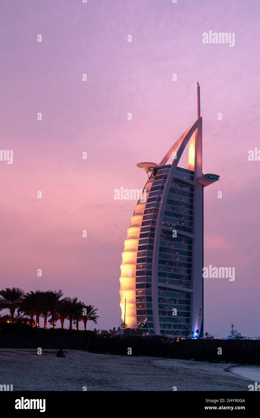Vertical shot of the sunset behind the Burj Al Arab Stock Photo - Alamy