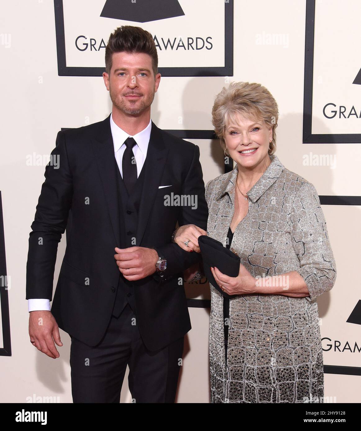Robin Thicke and Gloria Loring arriving at the 58th Annual Grammy ...