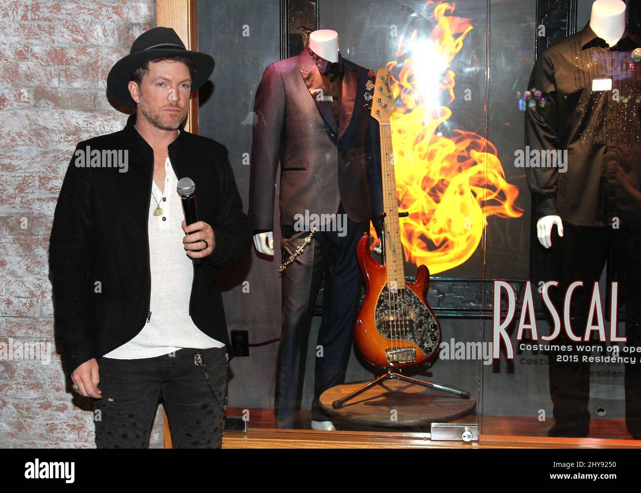 Rascal flatts memorabilia hi-res stock photography and images - Alamy