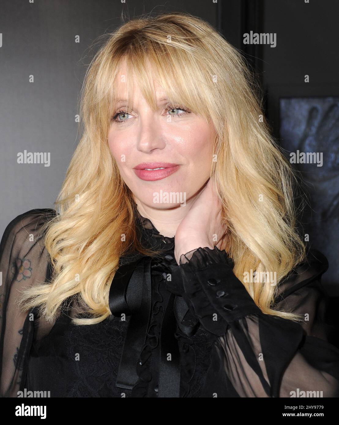 Nora Price's Instagram, Twitter & Facebook on IDCrawl