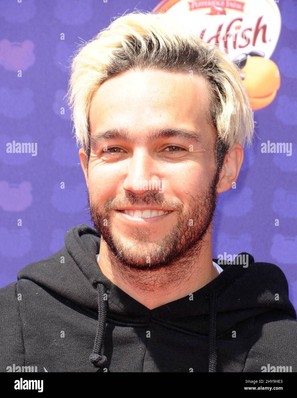 Pete wentz 2016 radio disney music awards hi-res stock photography and ...