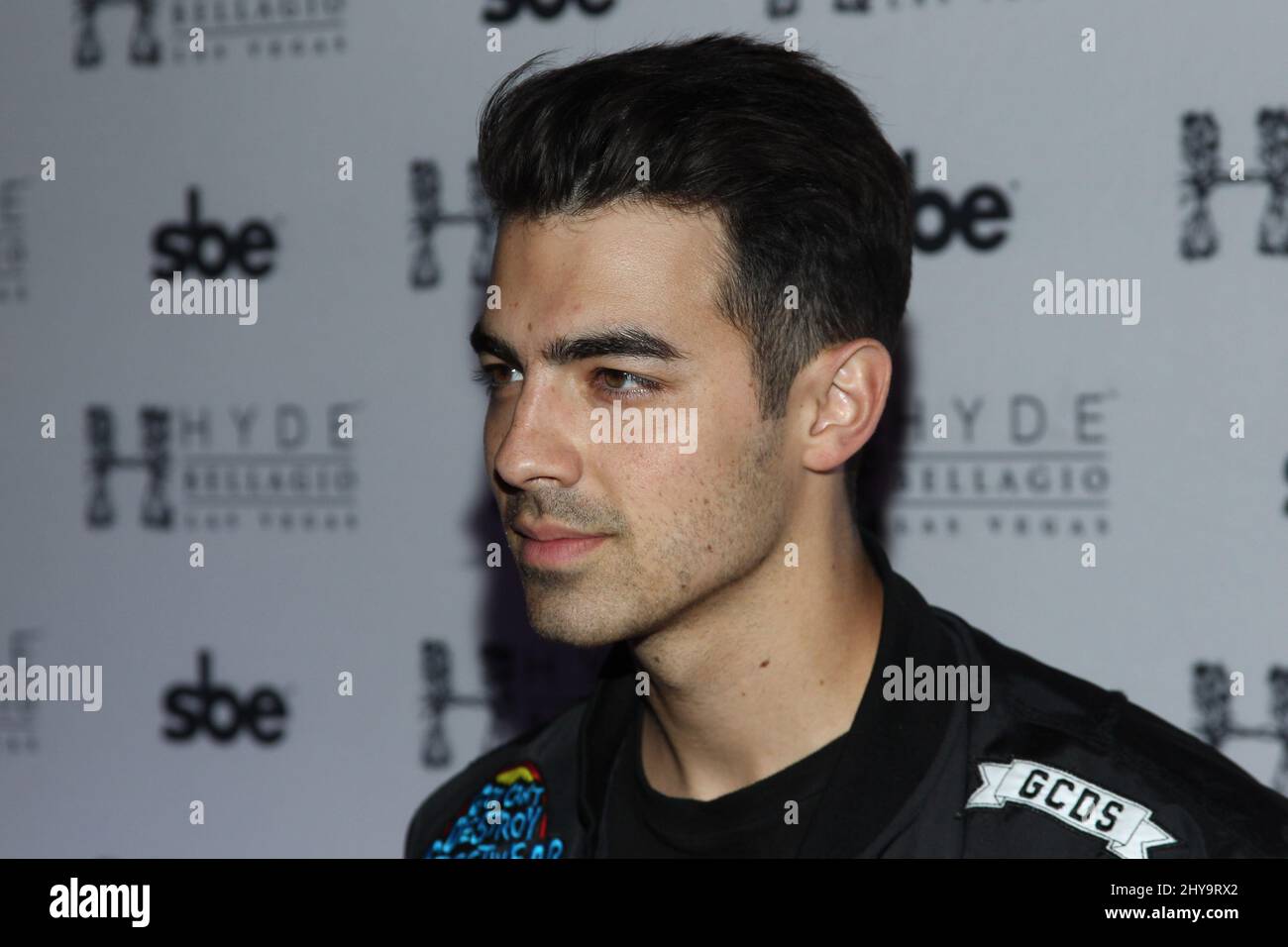 Joe Jonas Kicks Off Memorial Day Weekend At Hyde Nightclub, Bellagio ...