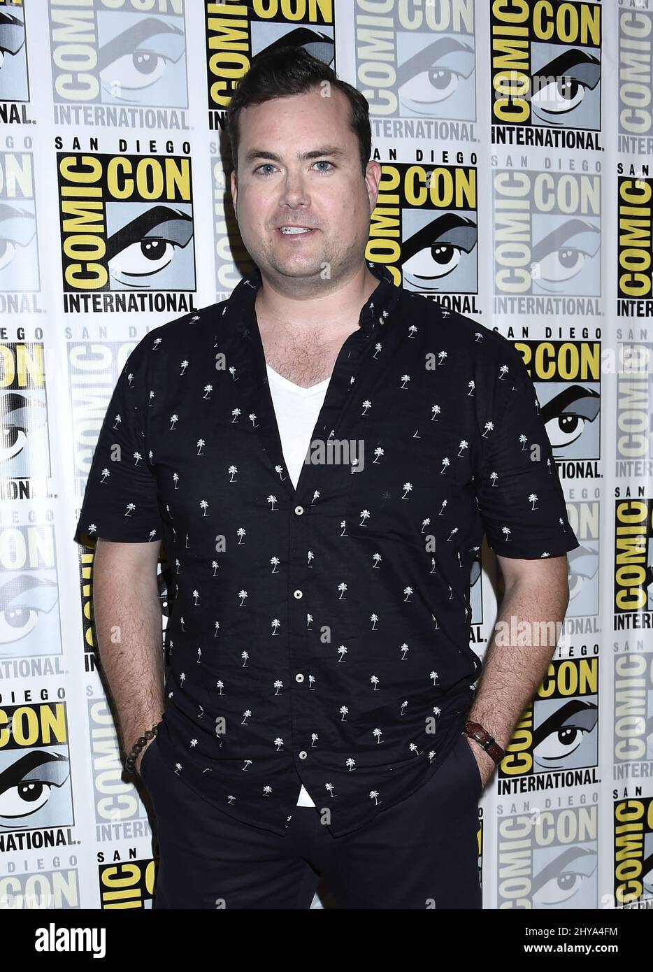 Black comic con hi-res stock photography and images - Alamy