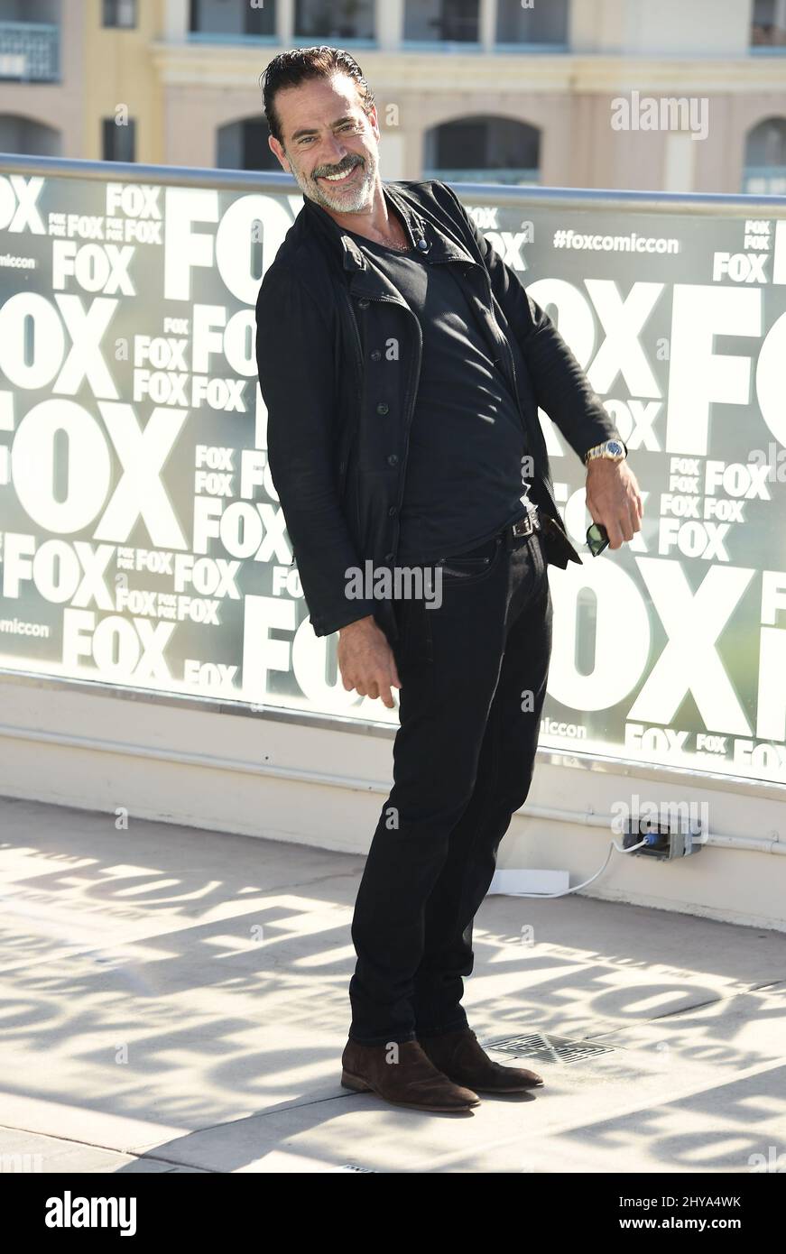 Jeffrey Dean Morgan attending 'The Walking Dead' cast event at Comic ...