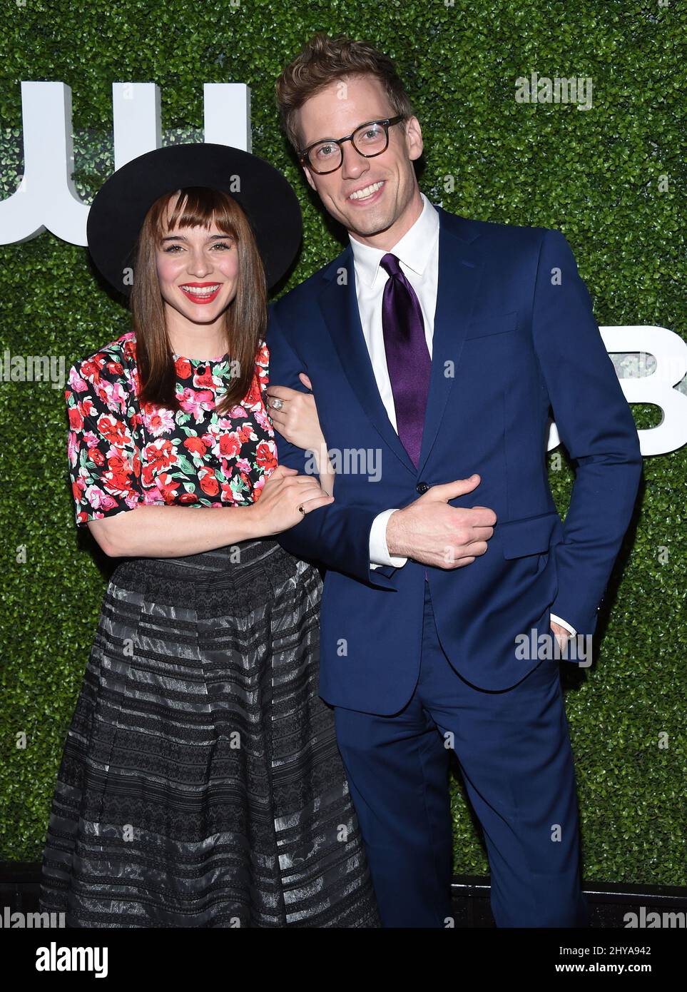 Renee Felice Smith and Barrett Foa arrives at the Summer TCA CBS, CW ...