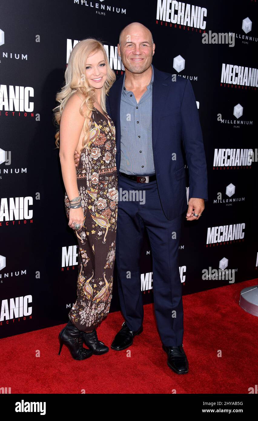 Mindy robinson randy couture mechanic hi-res stock photography and ...