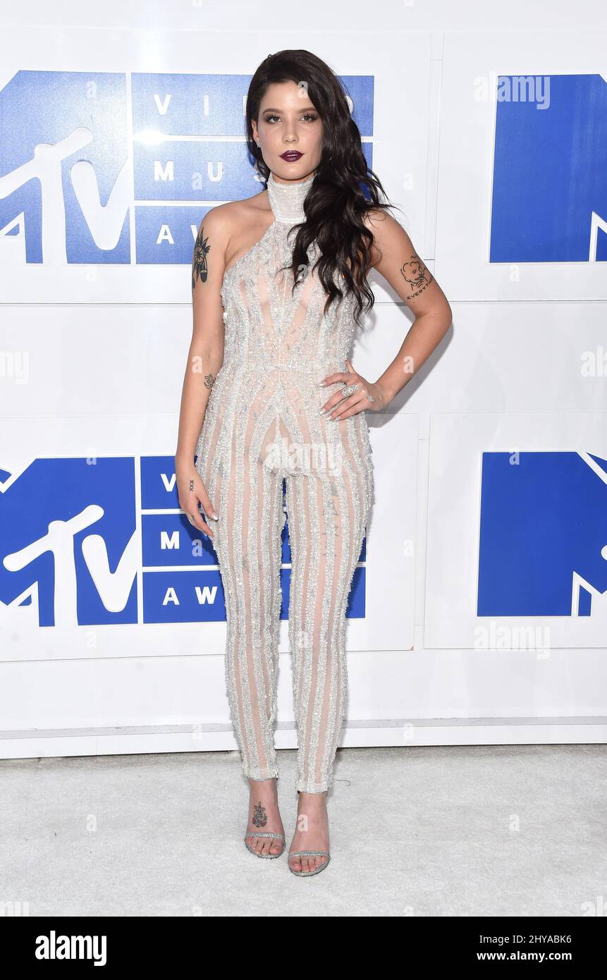 Halsey arriving for The 2016 MTV Video Music Awards, Madison Square ...
