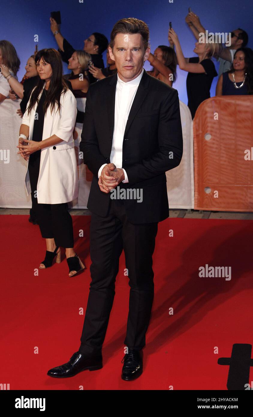 Ethan Hawke attends 'The Magnificent Seven' Premiere at the 2016 ...