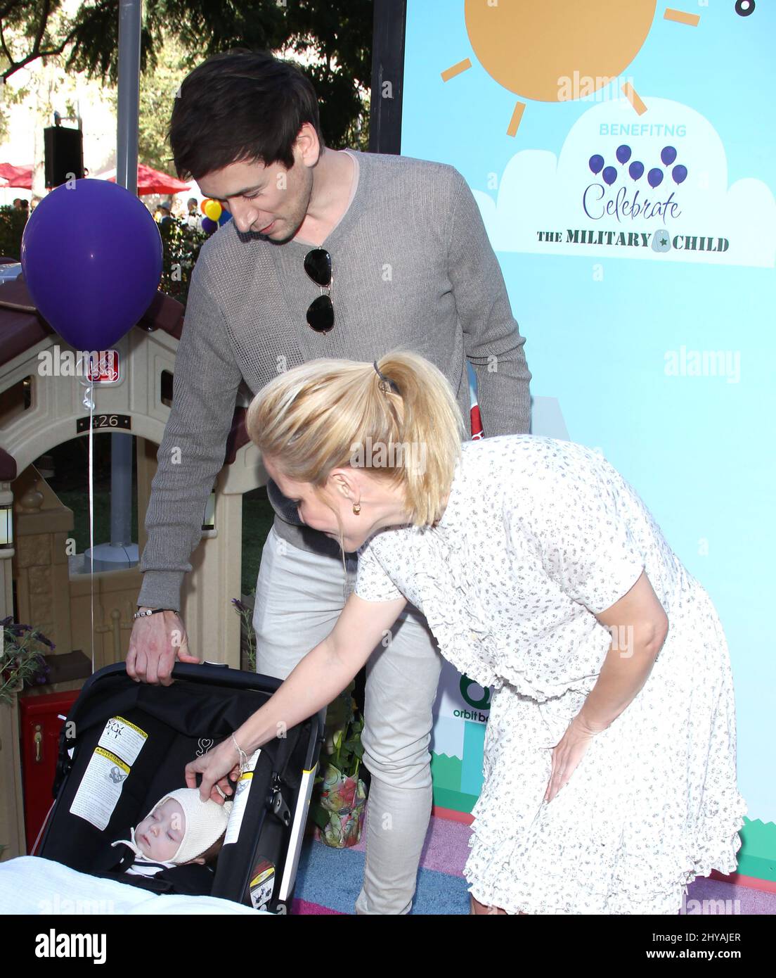 Emma caulfield hi-res stock photography and images - Alamy