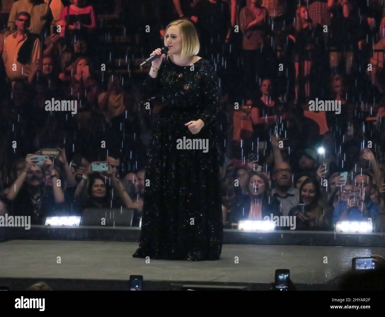Adele singer on stage hi-res stock photography and images - Alamy
