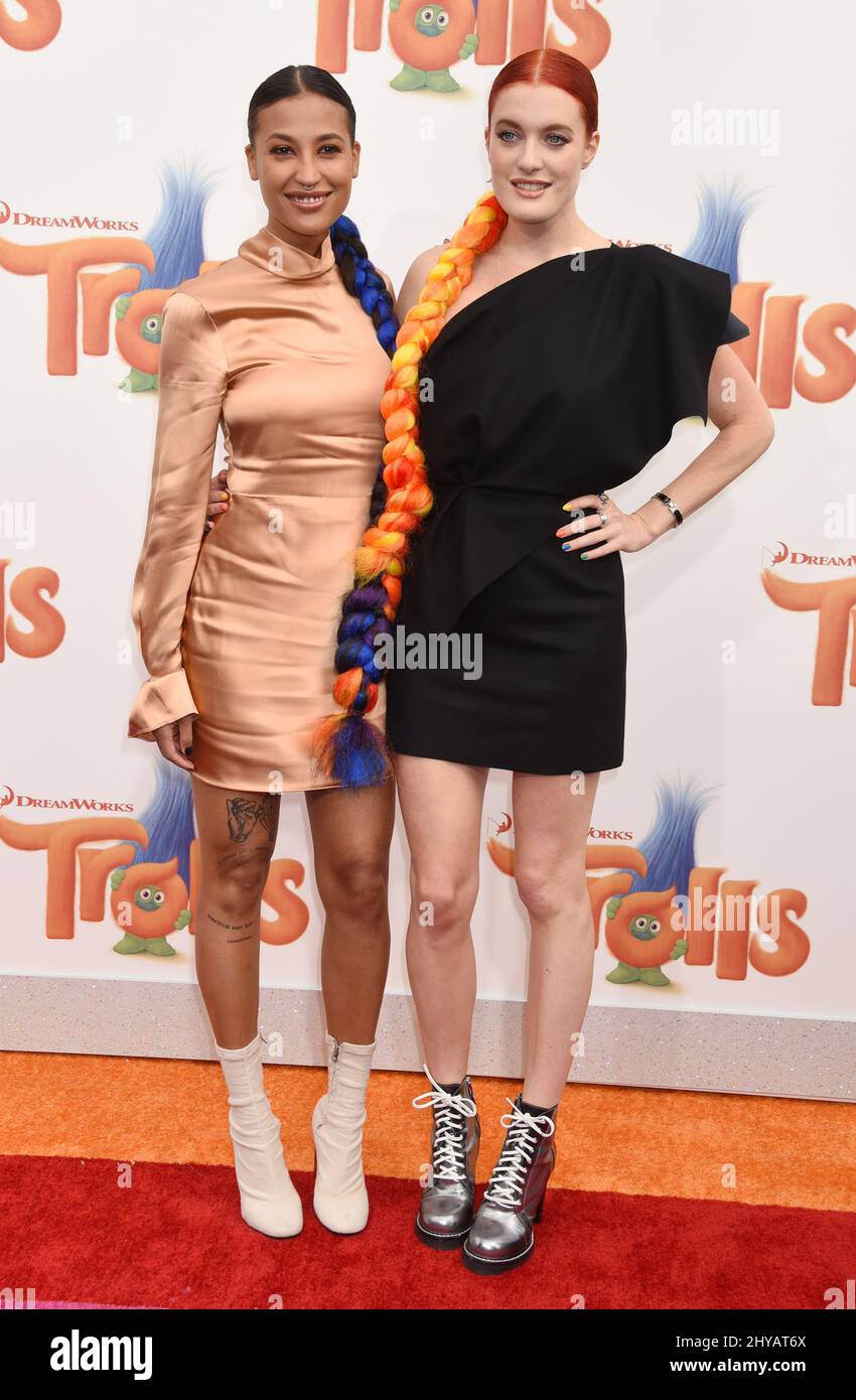 Icona pop hi-res stock photography and images - Alamy