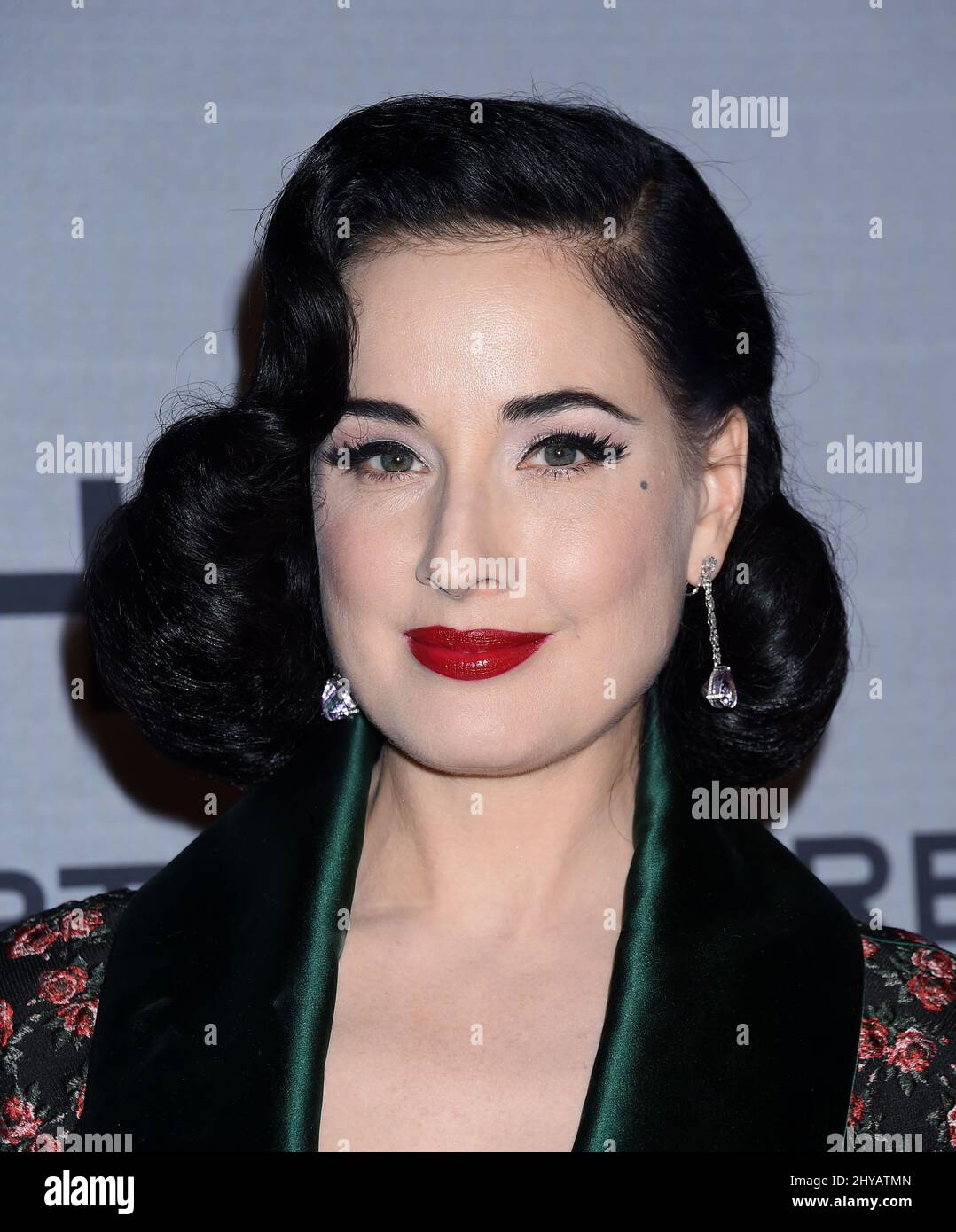 Dita von Teese attending the 'InStyle Awards 2016' in Los Angeles Stock ...