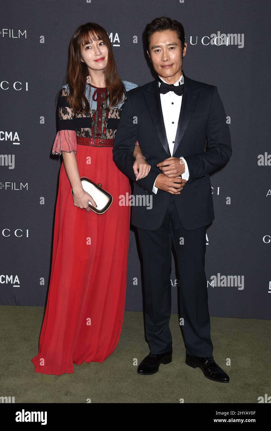 Lee Byung Hun And Lee Min Jung Kiss