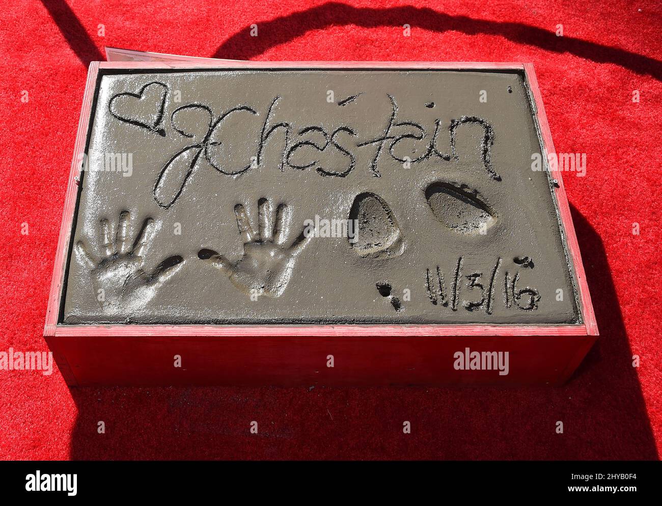 Jessica Chastain poses for photographers during her hand and footprint ...