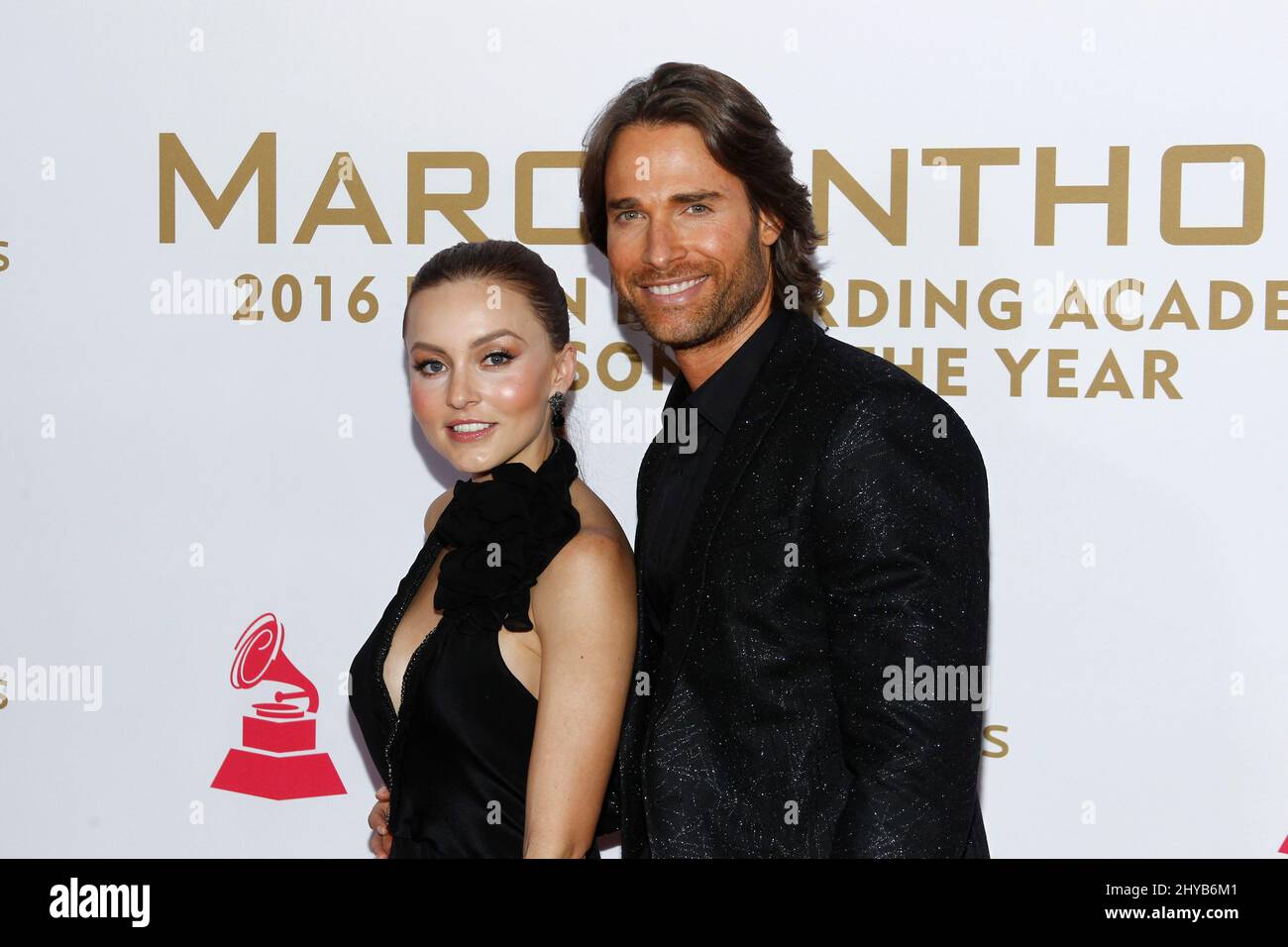 Angelique Boyer Y Sebastian Rulli