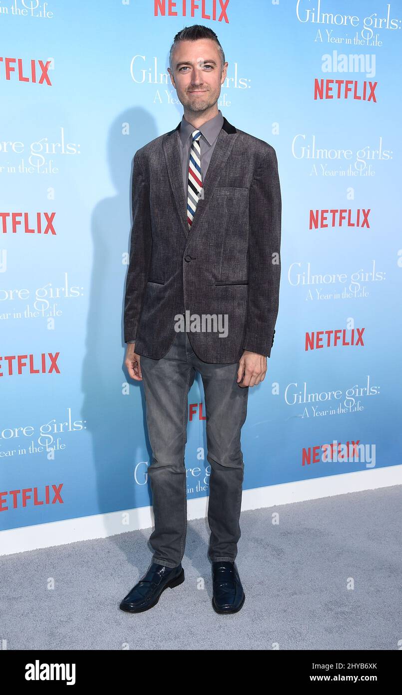 Sean Gunn attends the "Gilmore Girls: A Year In The Life" premiere by ...