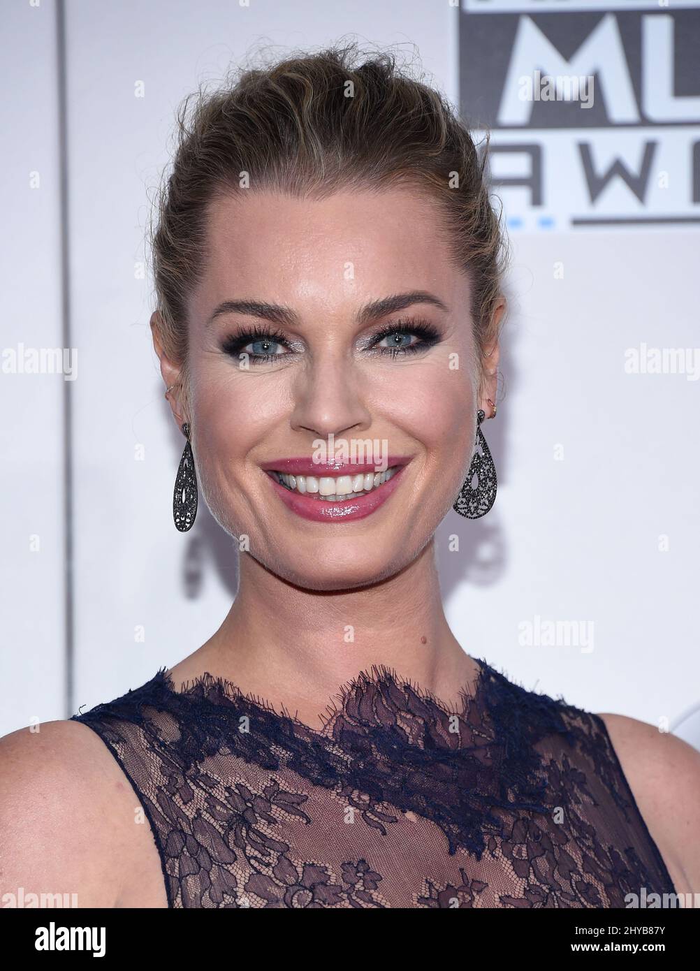 Rebecca Romijn arriving for The 44th Annual American Music Awards held ...